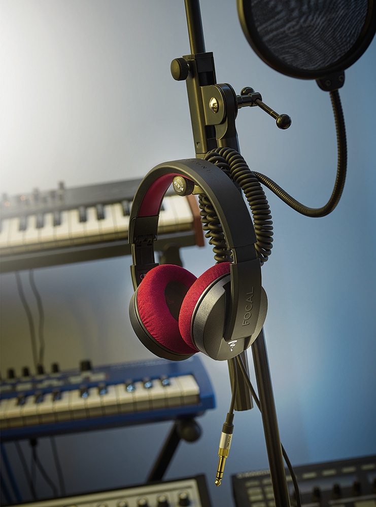 FOCAL ( フォーカル ) Listen Professional 密閉型モニターヘッドホン 送料無料 | サウンドハウス